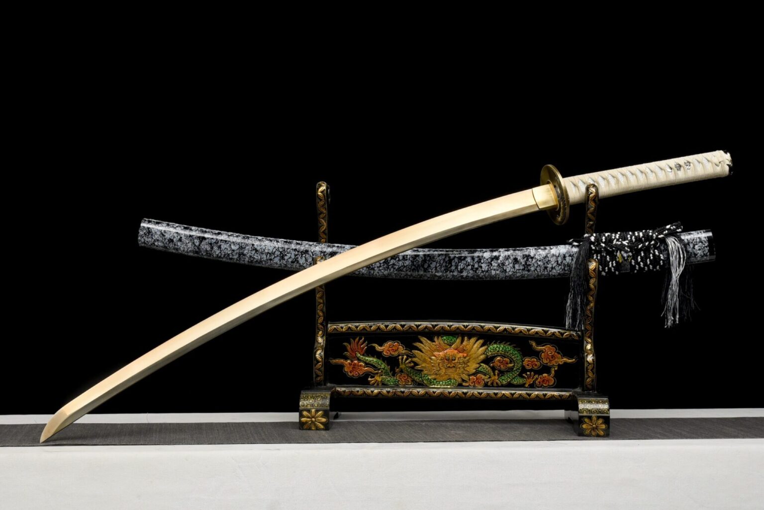 Golden Blade Katana Sword | KatanaEmpire.co.uk