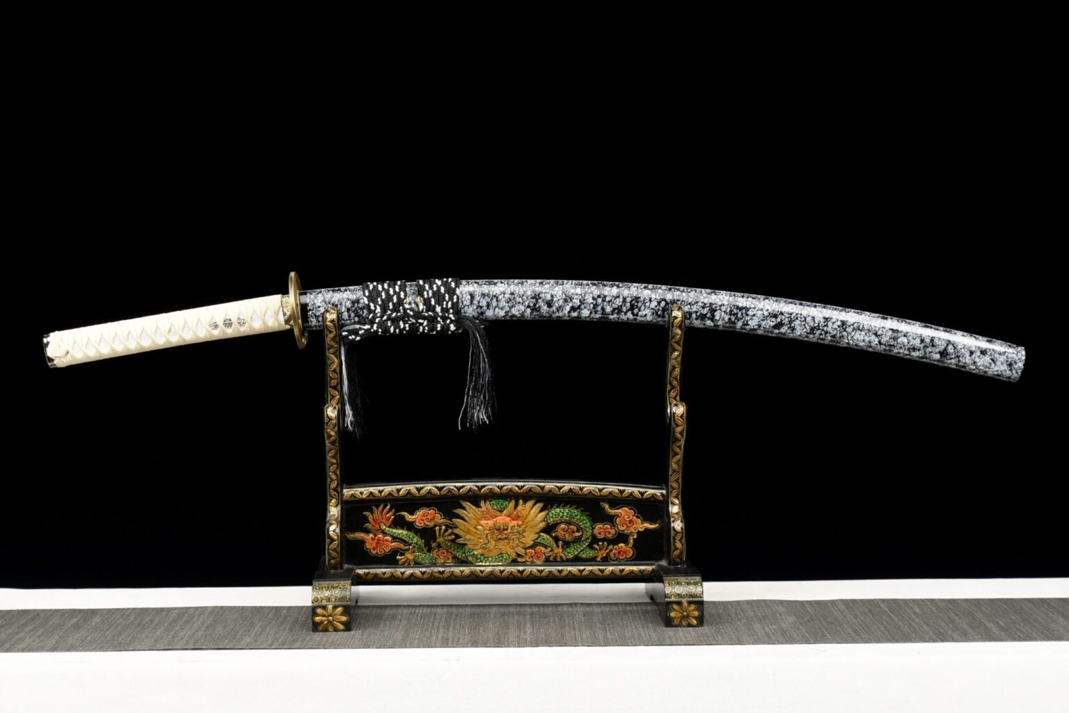 Golden Blade Katana Sword | KatanaEmpire.co.uk